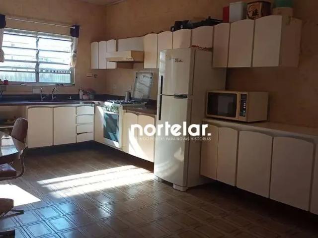 Casa / Sobrado para Venda em São Paulo/SP Jardim do Colégio 4 Quartos
