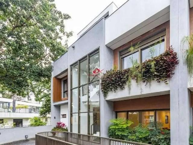 Casa / Sobrado para Venda em São Paulo/SP Jardim dos Estados 4 Quartos