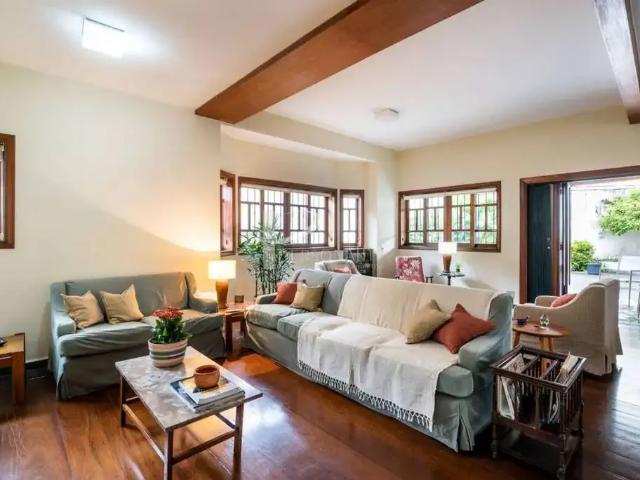 Casa / Sobrado para Venda em São Paulo/SP Jardim das Bandeiras 4 Quartos