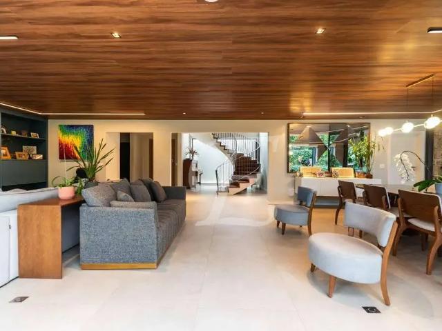 Casa / Sobrado para Venda em São Paulo/SP Jardim das Bandeiras 5 Quartos