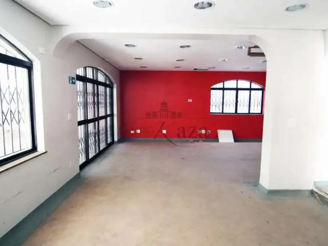 Casa / Sobrado para Venda em São Paulo/SP Jardim das Bandeiras 6 Quartos