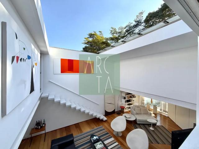 Casa / Sobrado para Venda em São Paulo/SP Jardim Europa 3 Quartos