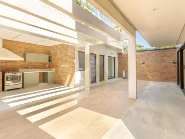 Casa / Sobrado para Venda em São Paulo/SP Jardim Europa 3 Quartos