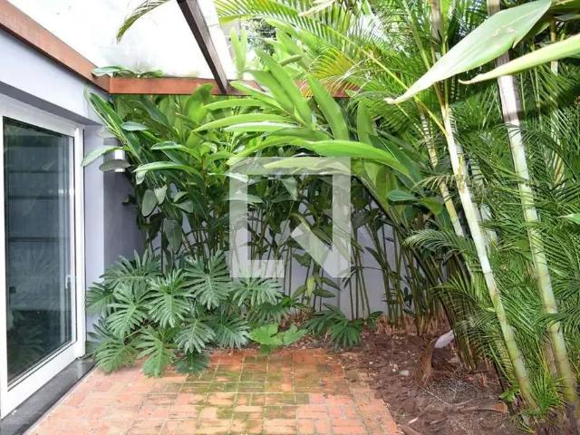 Casa / Sobrado para Venda em São Paulo/SP Jardim Europa 4 Quartos