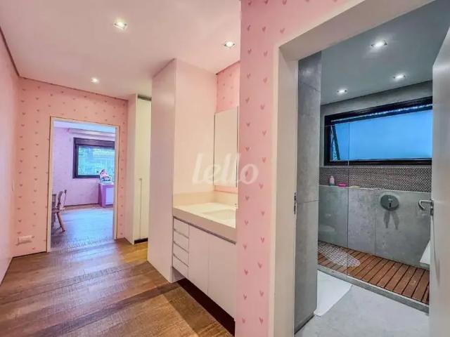 Casa / Sobrado para Venda em São Paulo/SP Jardim Europa 5 Quartos