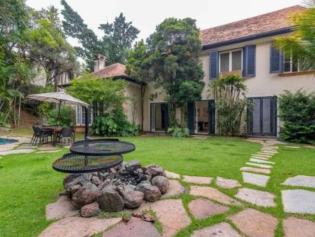 Casa / Sobrado para Venda em São Paulo/SP Jardim Everest 5 Quartos