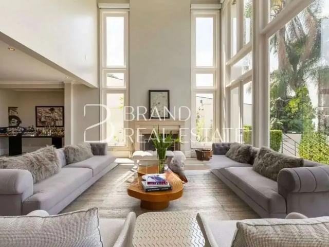 Casa / Sobrado para Venda em São Paulo/SP Jardim Everest 5 Quartos