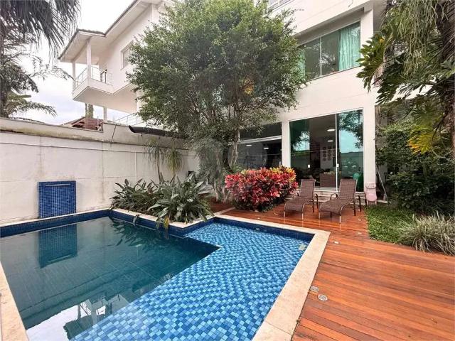Casa / Sobrado para Venda em São Paulo/SP Jardim Floresta 4 Quartos