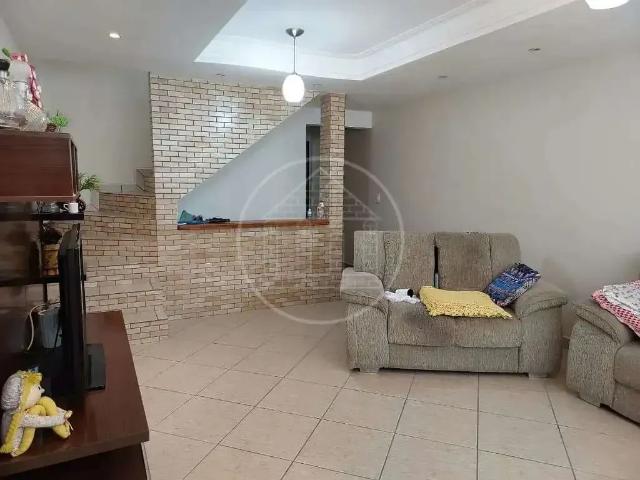 Casa / Sobrado para Venda em São Paulo/SP Jardim Kika 3 Quartos