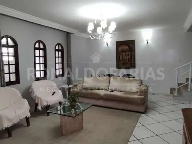 Casa / Sobrado para Venda em São Paulo/SP Jardim Itatiaia 3 Quartos