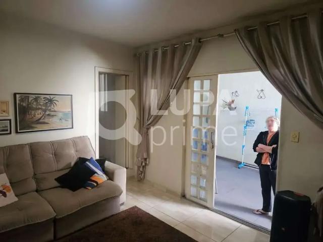 Casa / Sobrado para Venda em São Paulo/SP Jardim Japão 3 Quartos