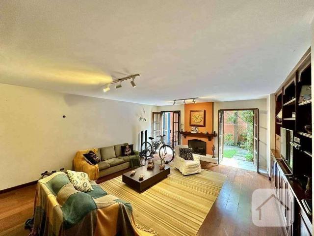 Casa / Sobrado para Venda em São Paulo/SP Jardim Jussara 4 Quartos