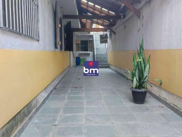 Casa / Sobrado para Venda em São Paulo/SP Jardim Leni 5 Quartos
