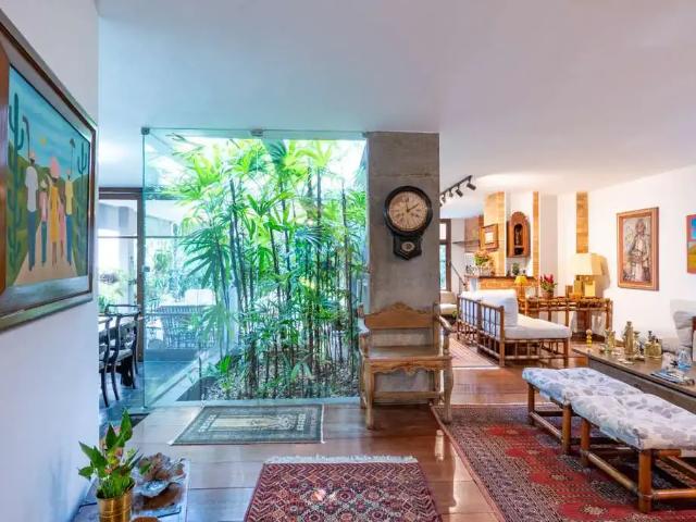 Casa / Sobrado para Venda em São Paulo/SP Jardim Leonor 4 Quartos