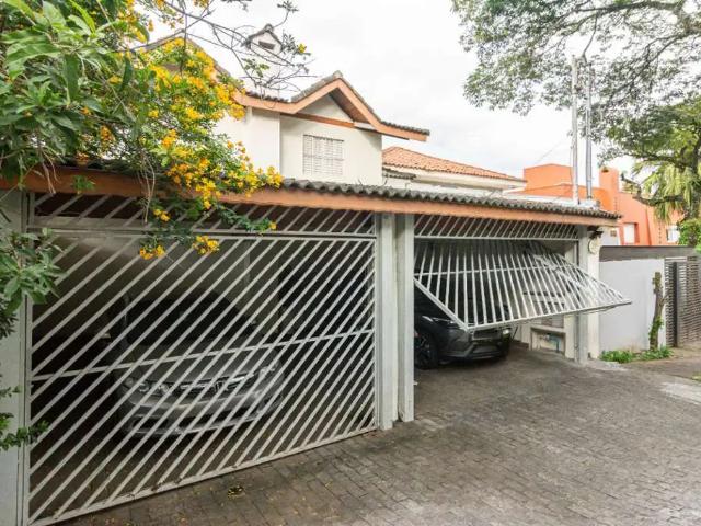 Casa / Sobrado para Venda em São Paulo/SP Jardim Leonor 5 Quartos