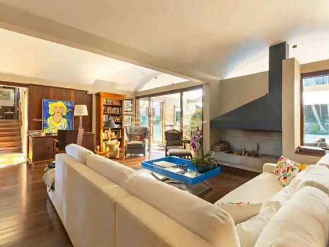 Casa / Sobrado para Venda em São Paulo/SP Jardim Leonor 6 Quartos
