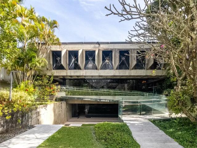 Casa / Sobrado para Venda em São Paulo/SP Jardim Luzitânia 5 Quartos