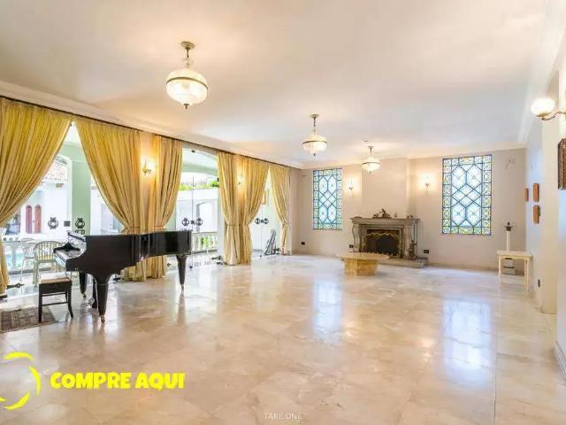 Casa / Sobrado para Venda em São Paulo/SP Jardim Luzitânia 6 Quartos