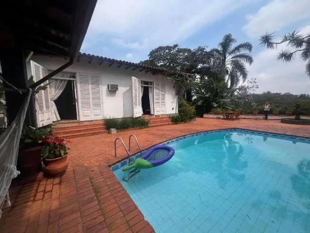 Casa / Sobrado para Venda em São Paulo/SP Jardim Morumbi 4 Quartos
