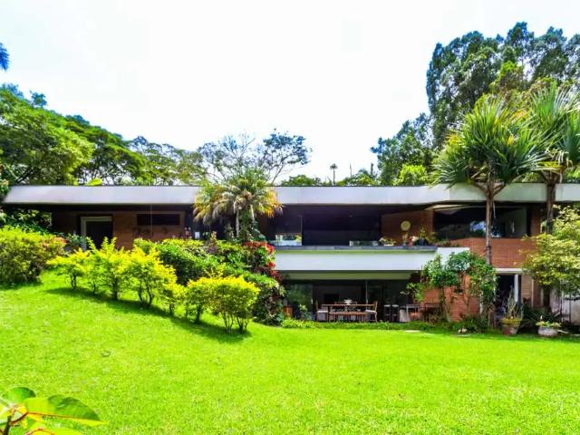 Casa / Sobrado para Venda em São Paulo/SP Jardim Morumbi 4 Quartos