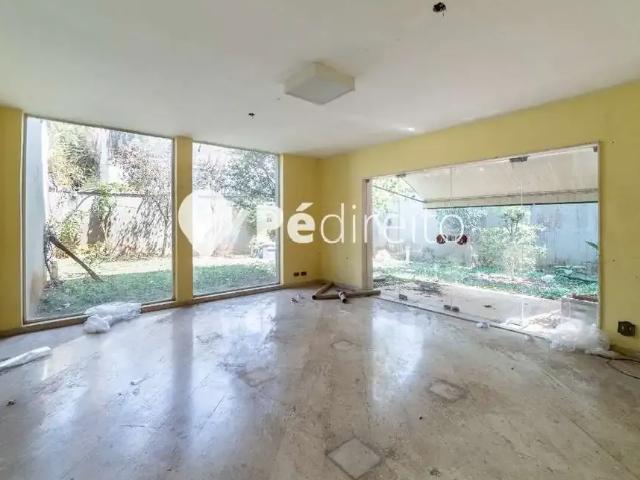 Casa / Sobrado para Venda em São Paulo/SP Jardim Morumbi 4 Quartos