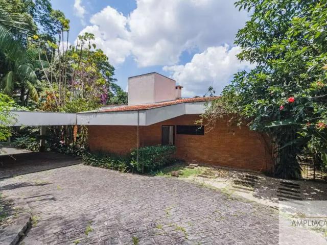 Casa / Sobrado para Venda em São Paulo/SP Jardim Morumbi 5 Quartos
