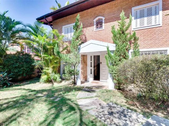 Casa / Sobrado para Venda em São Paulo/SP Jardim Marajoara 4 Quartos
