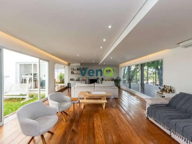 Casa / Sobrado para Venda em São Paulo/SP Jardim Marajoara 4 Quartos