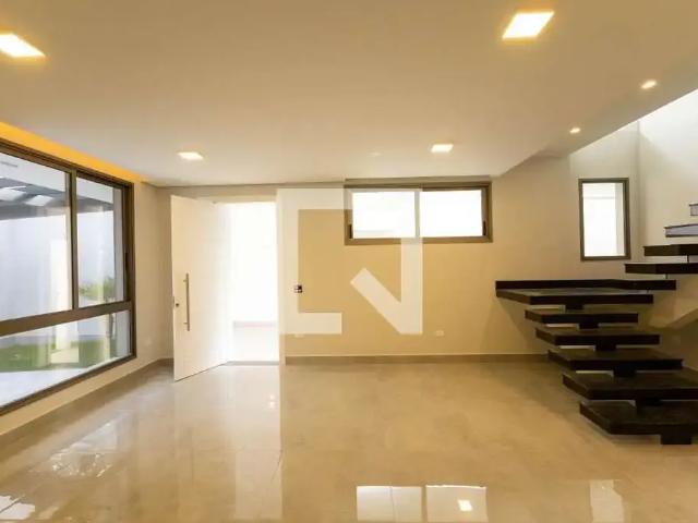 Casa / Sobrado para Venda em São Paulo/SP Jardim Marajoara 5 Quartos