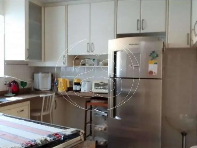 Casa / Sobrado para Venda em São Paulo/SP Jardim Marajoara 5 Quartos