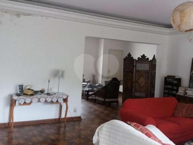 Casa / Sobrado para Venda em São Paulo/SP Jardim São Bento 6 Quartos