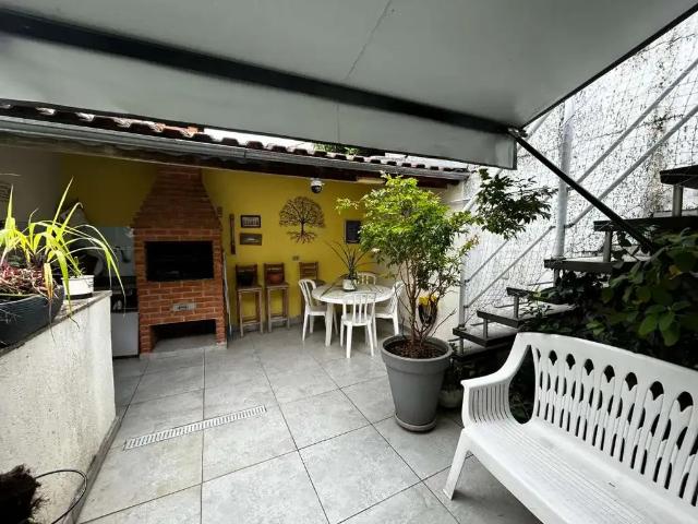 Casa / Sobrado para Venda em São Paulo/SP Jardim São Paulo Zona Norte 3 Quartos