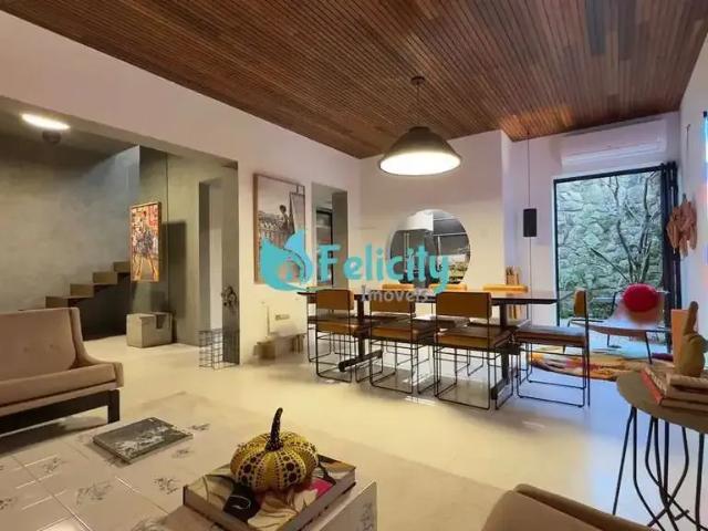 Casa / Sobrado para Venda em São Paulo/SP Jardim Paulista 3 Quartos