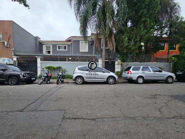 Casa / Sobrado para Venda em São Paulo/SP Jardim Paulista 4 Quartos