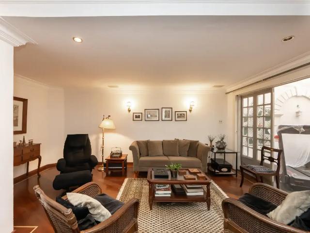 Casa / Sobrado para Venda em São Paulo/SP Jardim Paulistano 4 Quartos