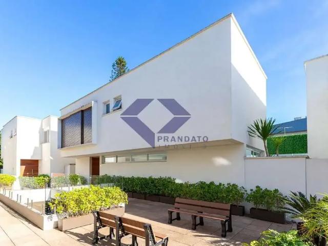Casa / Sobrado para Venda em São Paulo/SP Jardim Petrópolis 4 Quartos
