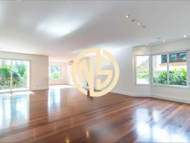 Casa / Sobrado para Venda em São Paulo/SP Jardim Petrópolis 4 Quartos