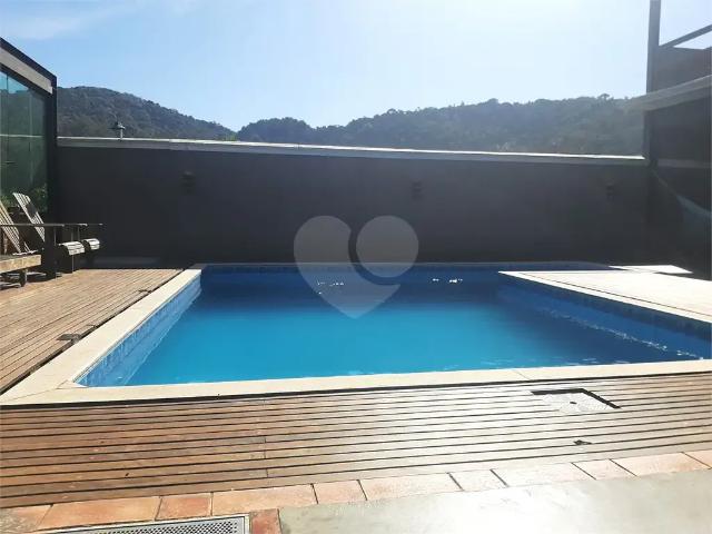 Casa / Sobrado para Venda em São Paulo/SP Jardim Peri 4 Quartos