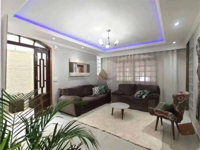 Casa / Sobrado para Venda em São Paulo/SP Jardim Represa 4 Quartos