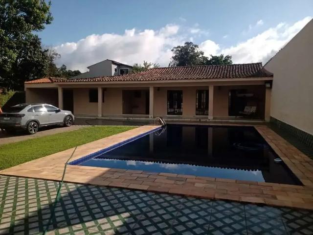 Casa / Sobrado para Venda em São Paulo/SP Jardim Represa 4 Quartos