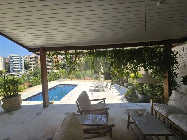 Casa / Sobrado para Venda em São Paulo/SP Morumbi 3 Quartos