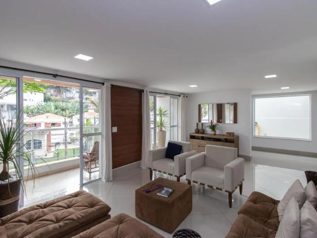 Casa / Sobrado para Venda em São Paulo/SP Jardim Virgínia Bianca 5 Quartos
