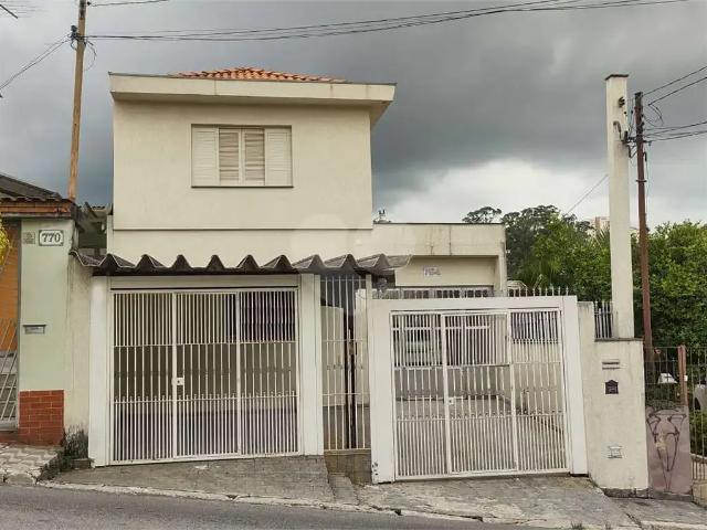 Casa / Sobrado para Venda em São Paulo/SP Mandaqui 4 Quartos