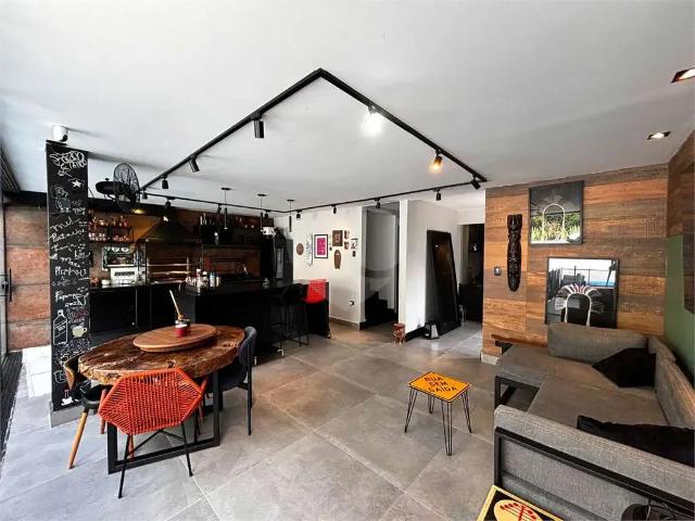Casa / Sobrado para Venda em São Paulo/SP Mandaqui 3 Quartos