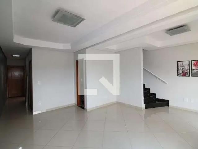 Casa / Sobrado para Venda em São Paulo/SP Mandaqui 3 Quartos