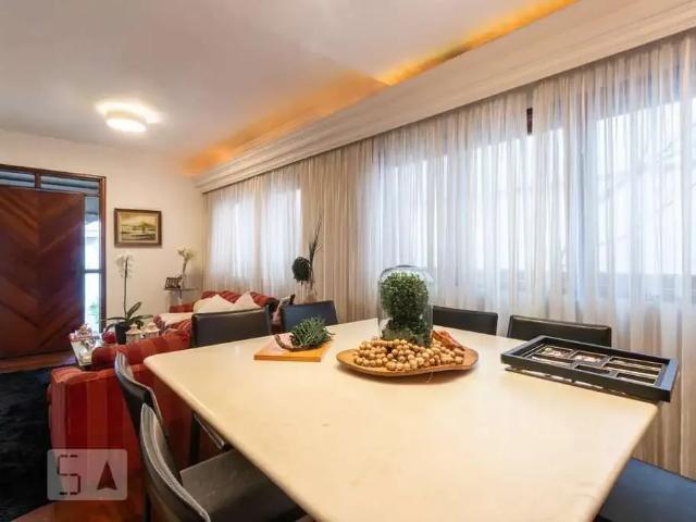 Casa / Sobrado para Venda em São Paulo/SP Moema 4 Quartos