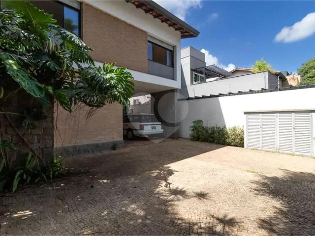 Casa / Sobrado para Venda em São Paulo/SP Moema 4 Quartos