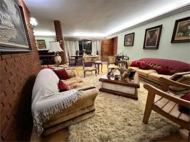 Casa / Sobrado para Venda em São Paulo/SP Moema 4 Quartos