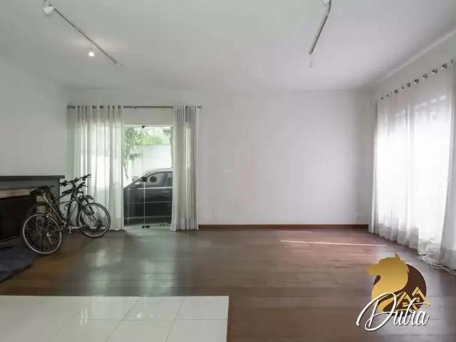 Casa / Sobrado para Venda em São Paulo/SP Moema 4 Quartos