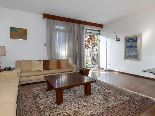 Casa / Sobrado para Venda em São Paulo/SP Moema 5 Quartos